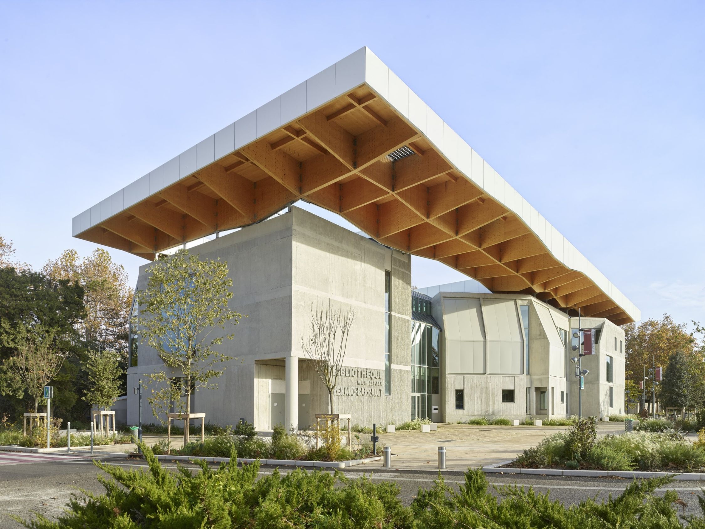Jakob+MacFarlane - The Canopy, renovation of the Madeleine Renaud and ...
